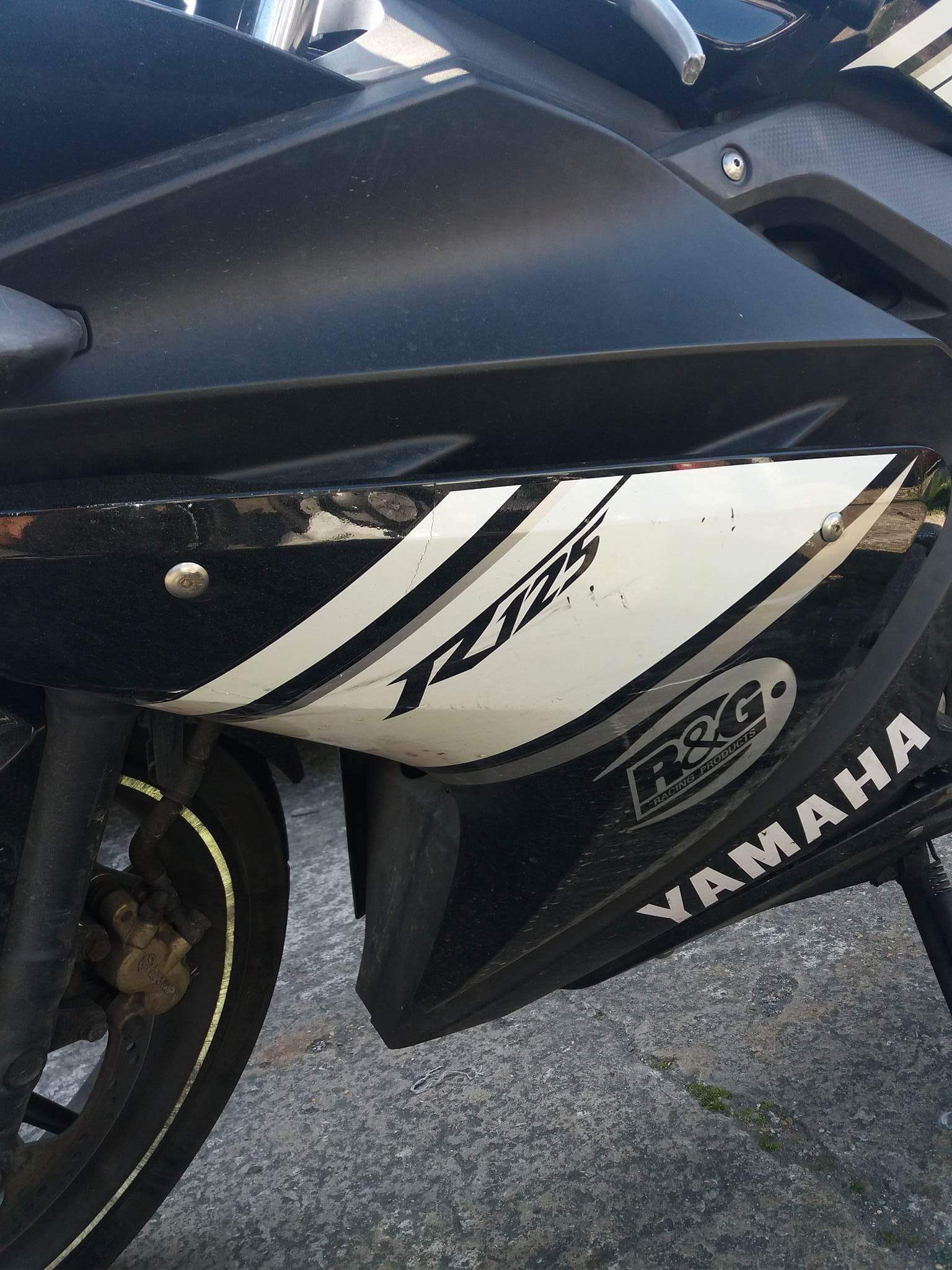 Yamaha YZF 125R custom livery – Sticker'D